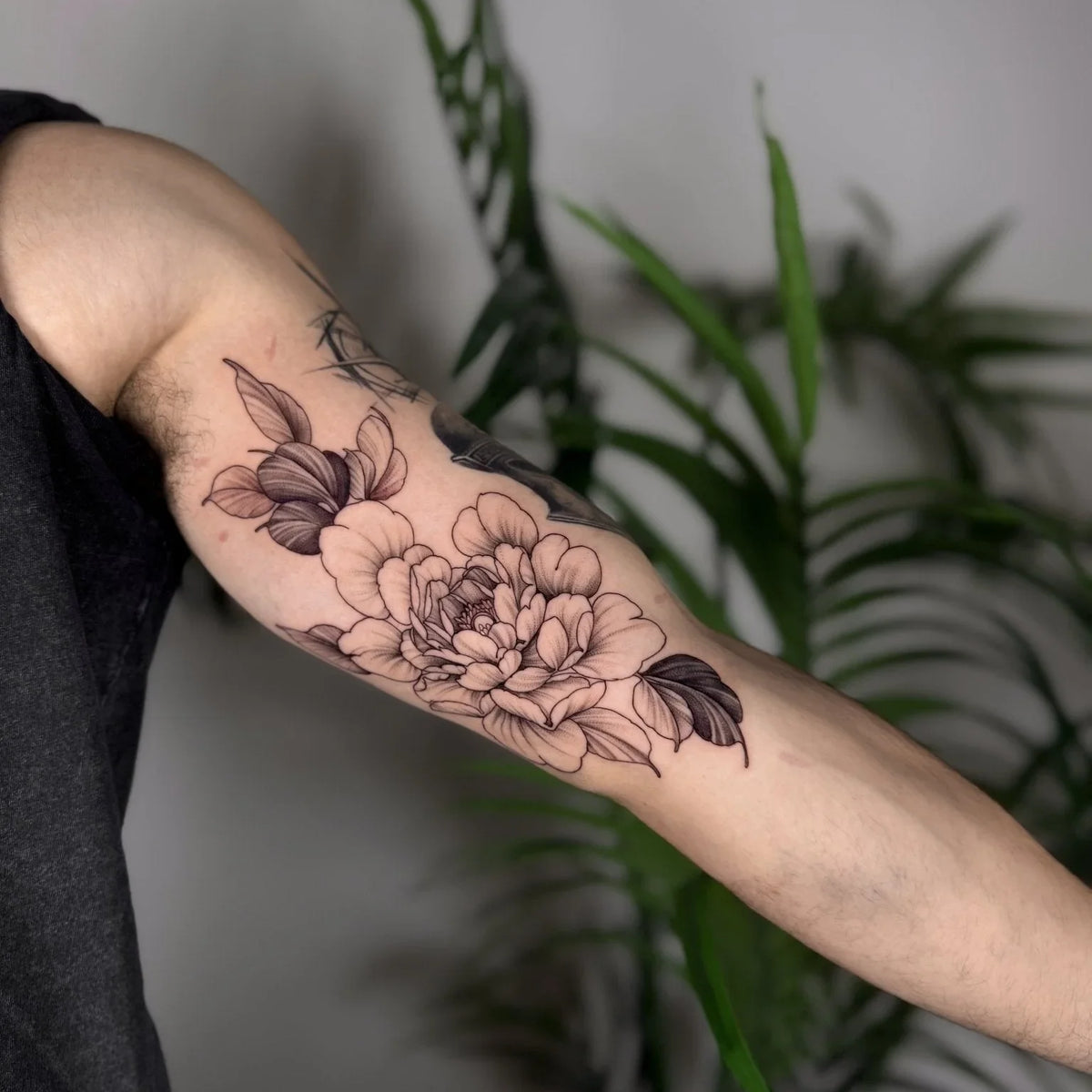 קעקוע מתקלף? המדריך המקצועי לטיפול נכון בתהליך הריפוי | ג'ון בוי – John Boy Tattoo