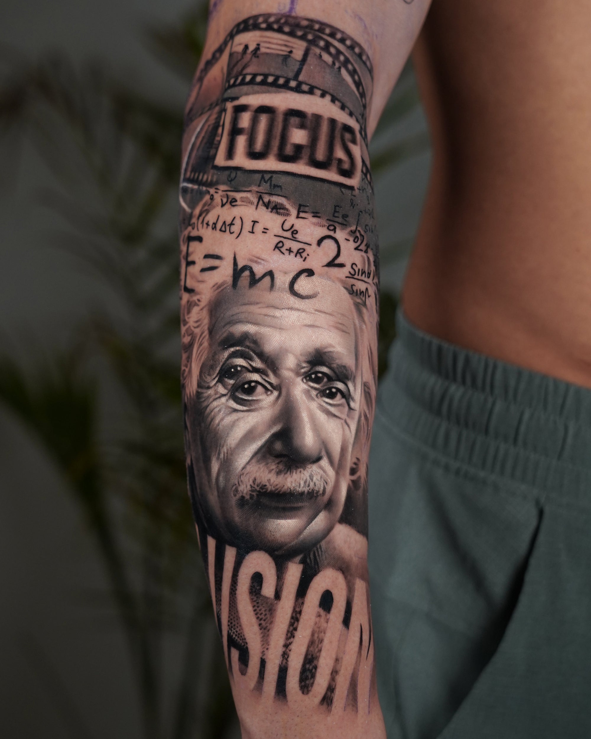 REALISTIC- ריאליסטי – John Boy Tattoo